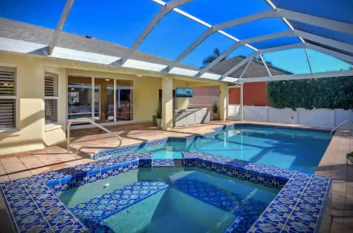 4br Beach House _ Pool & Jacuzzi _ Beach Access - Marco Island, FL