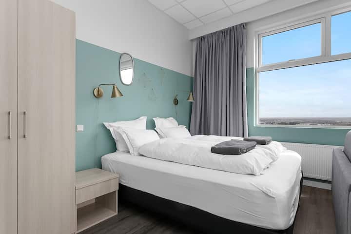 Icelandic Apartments - Beautiful Studio With View - Reykjavik