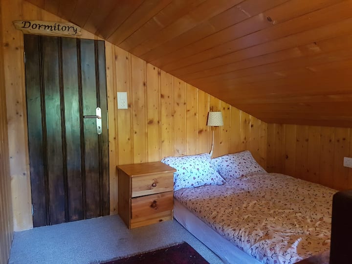 Uriges Apartment "Heuboden" In Hotel - Mürren