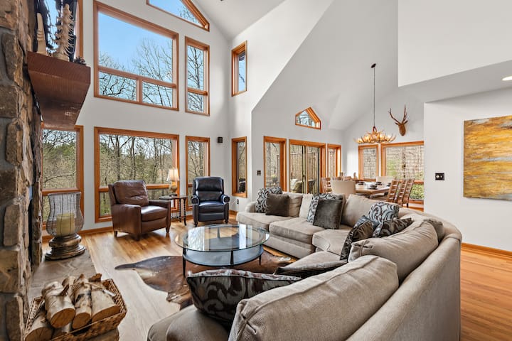 Upscale Mountain Home Near Trails - Boone, NC