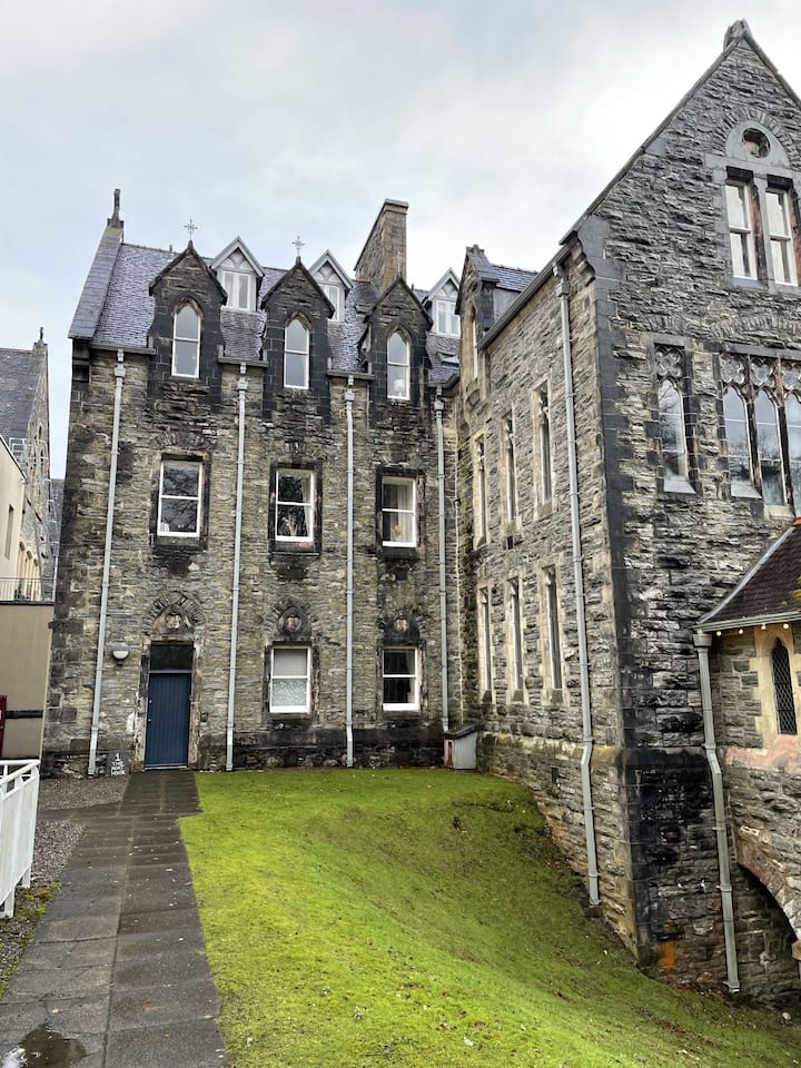 Moat House 1 - Fort Augustus