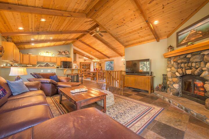 Challies Chalet Pool Table, Sauna, Game Room - Lake Tahoe