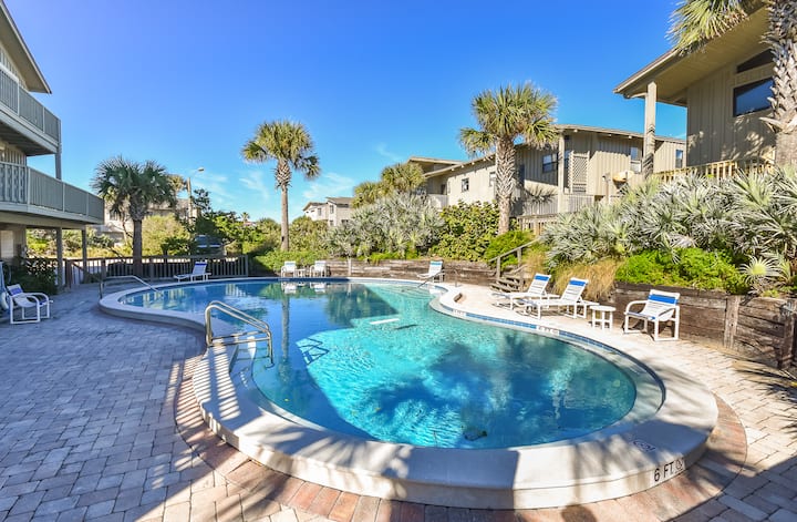Sunny Daze Sea Dunes Townhome - Pool - Green Turtle B6 Down - New Smyrna Beach, FL
