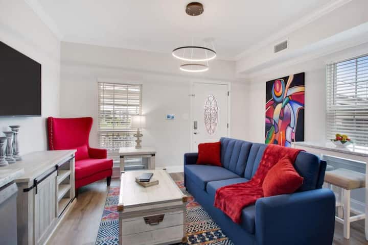 Beautiful Haven: Spacious 3br Retreat Near The Fq - New Orleans, LA
