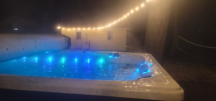 Lakefront King Bed Firept, Hot Swim Pool Spa, Swim - グランド・ラピッズ, MI