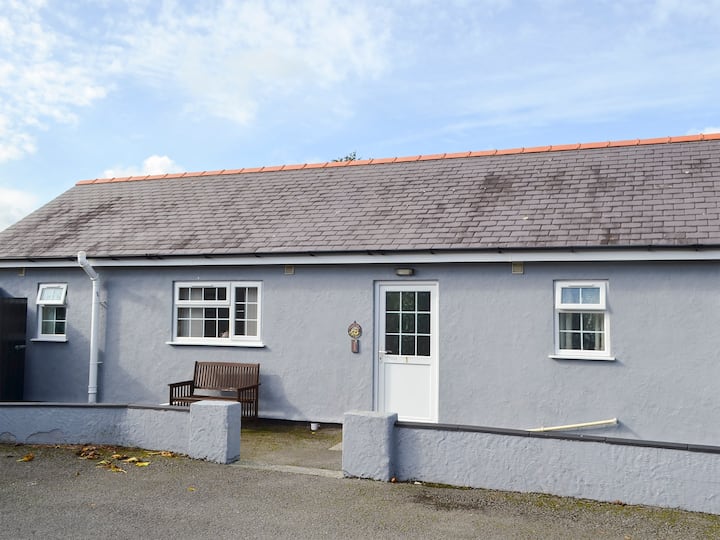 Black Horse Cottage - Benllech