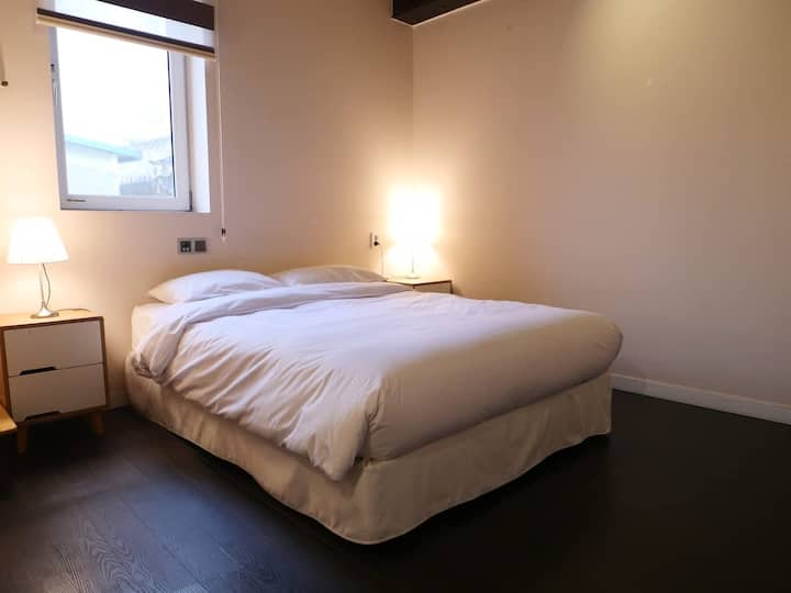 Double(4.2)｜anguk/jongno3ga, Utilitarian Laundry - Seoul