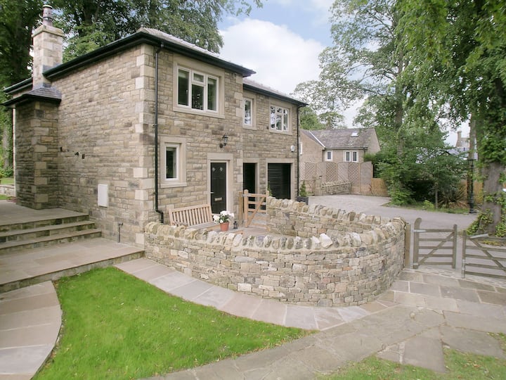 Blue Buttons - Skipton