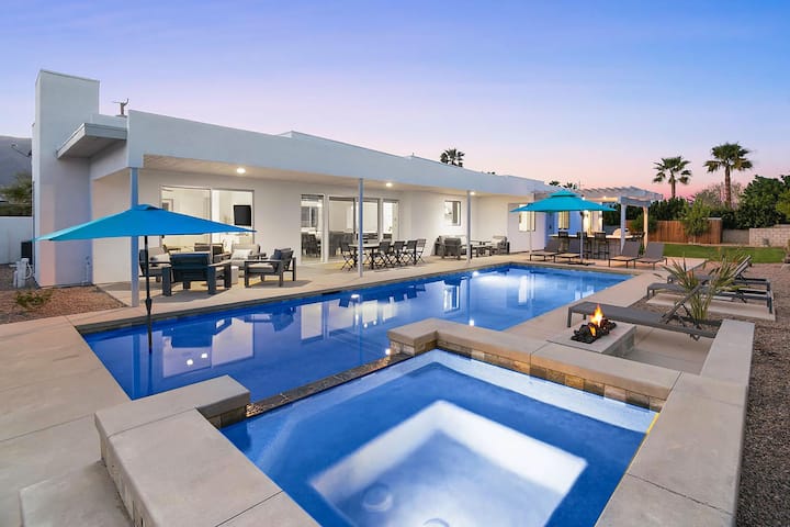 'Roxy Palm Springs' 6 Br Pool Pad! - Palm Springs, CA