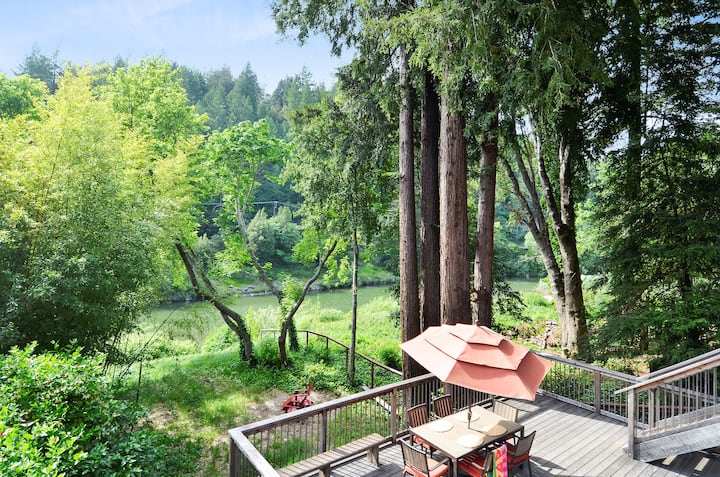 Boathouse- Riverfront, Steps To Beach, Deck - Guerneville, CA