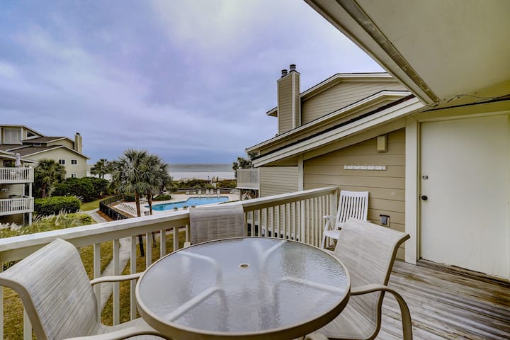 Prime Resort Location! Beachside, Ocean View, Pool - Mount Pleasant, SC