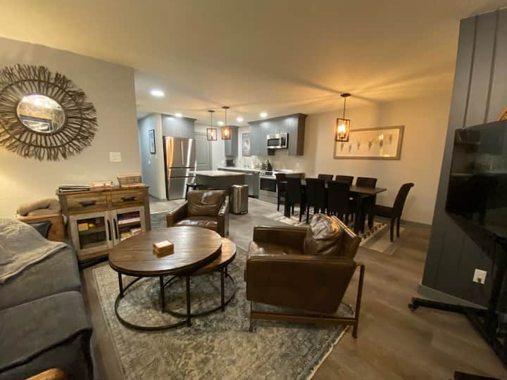 Newly Renovated Mtn Condo In Convenient Location - 콜럼비아 팔스