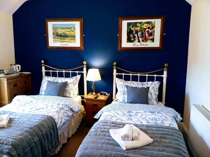 Triple Ensuite At Oakfield House Bed And Breakfast - Snowdonia