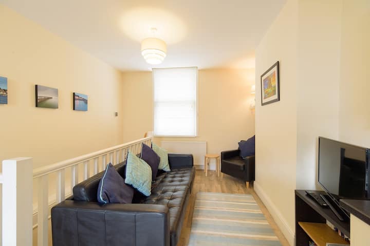 2 Bed In Whitby (Oc-w402) - Whitby