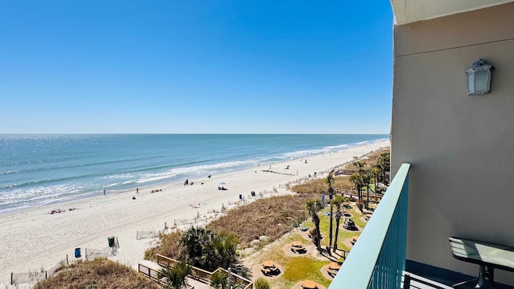 Sand Dunes Ocean Front Condo - 默特爾比奇
