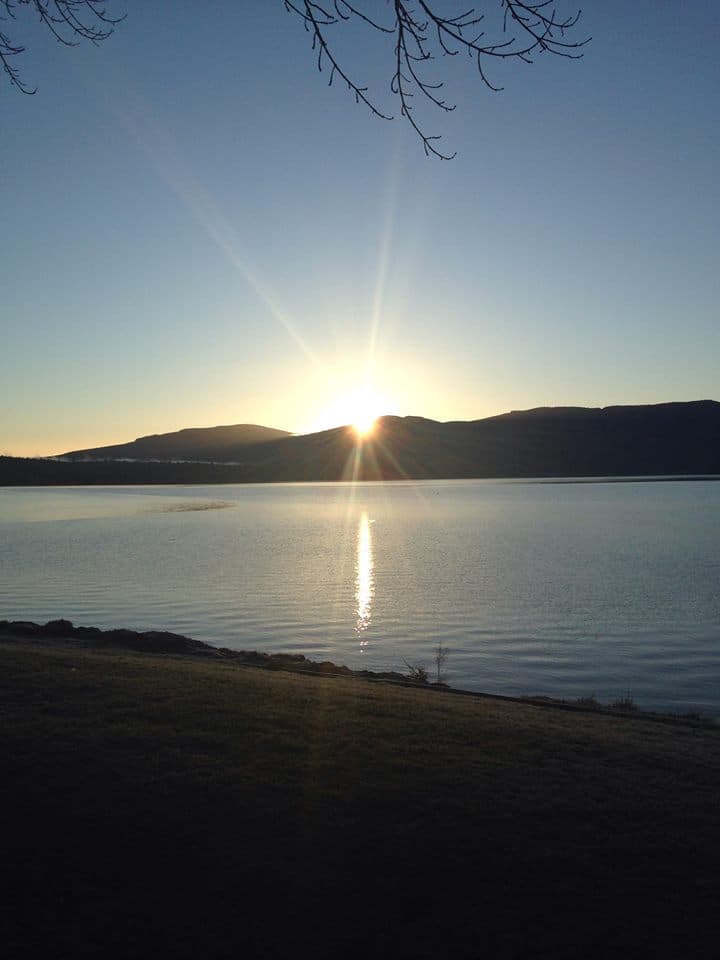 John Wayne's Waterfront Resort - Cabin 2 - Sequim, WA