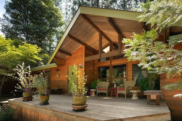 Nevada City Luxury Retreat 3 Miles From Town - Grass Valley, CA