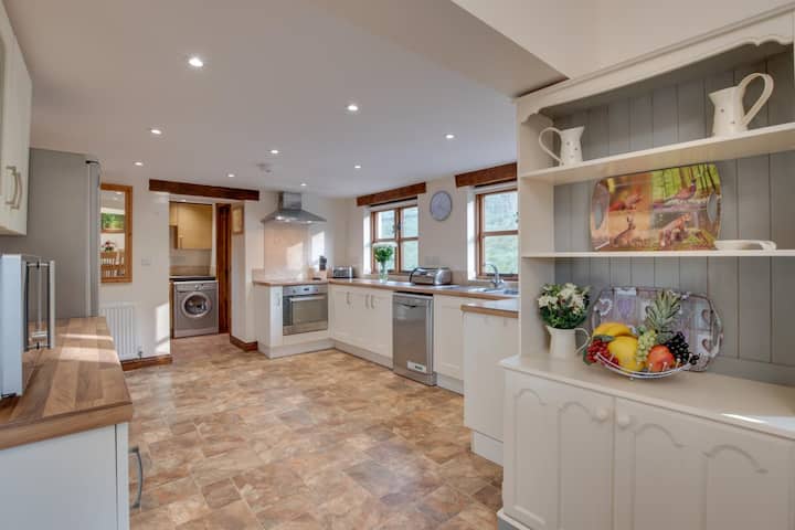 3 Bed In South Molton (Oc-millba) - North Devon District