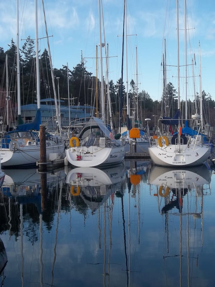John Wayne's Waterfront Resort - Cabin 8 - Sequim, WA
