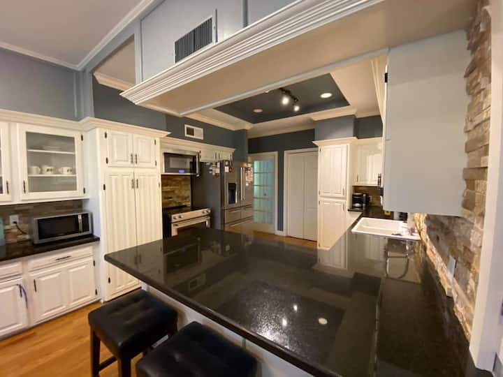 Private Suite 10 Min To The Woodlands Hospitals - Conroe, TX