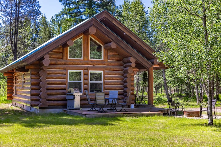 Steps To The River! River Edge Cabin - West Glacier, MT