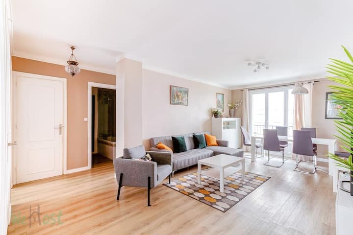 Appartement T4 - 6 Personnes - Balcon + Parking - Lyon