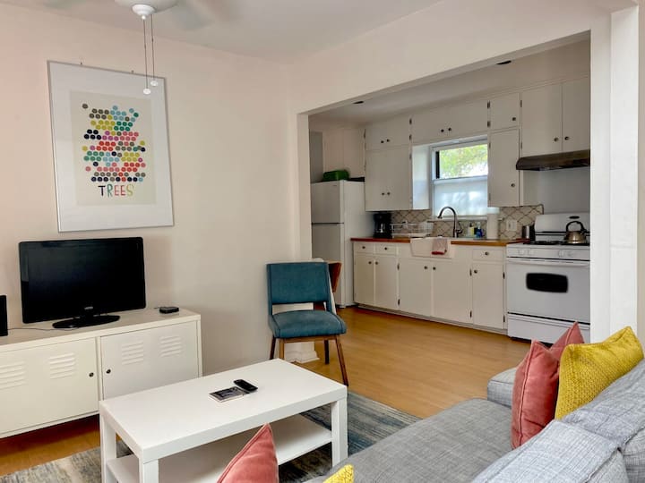 Sweet Cottage Stay . A Quick Trip To Acl - Austin, TX