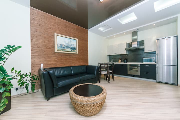 One Bedroom Luxe 59 Zhylyanska St Diplomat Hall - Вишневое
