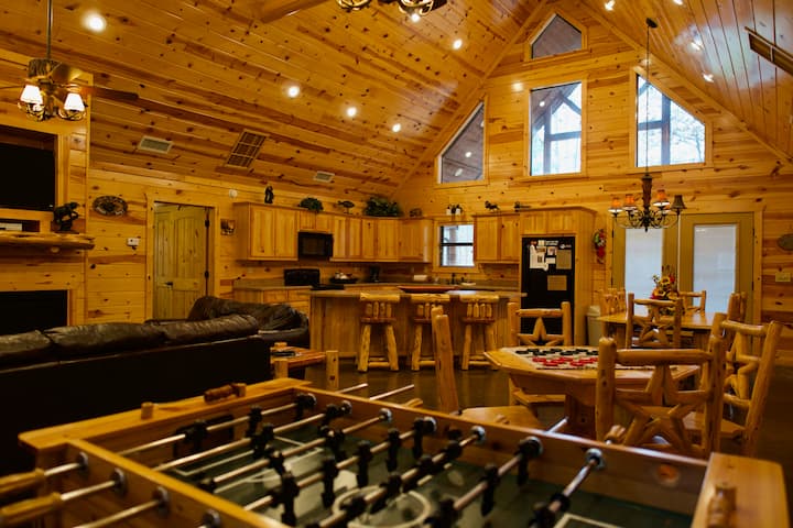 2br Family Cabin With Screened Hot Tub - Hochatown, OK