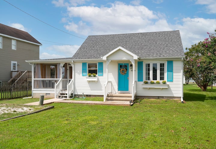 Adorable Newly Renovated 'Bertie Street Cottage' - Chincoteague, VA