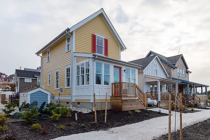 Seabrook's Life's A Beach, Bring Your Pup! - Pacific Beach, WA