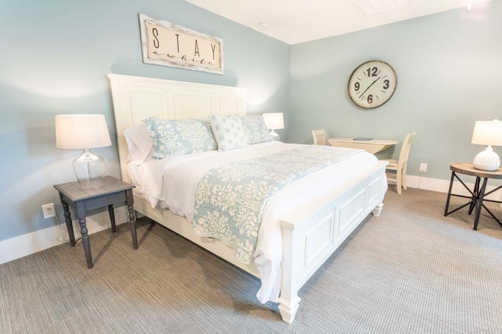 Inn At Mill Creek Suite 5 - In The Clouds - Highlands, NC