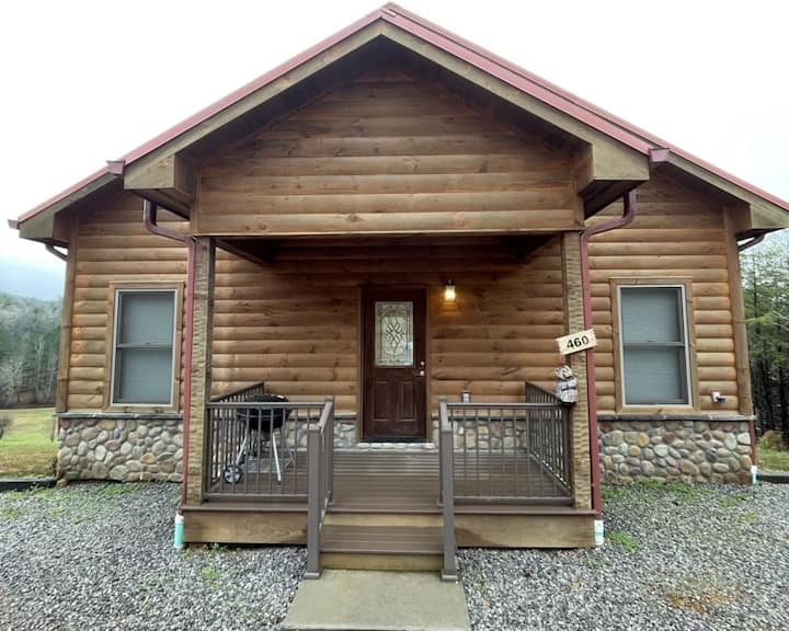 Ruby Bear - 2 Bedrooms, 1 Baths, Sleeps 4 - Tellico Plains, TN