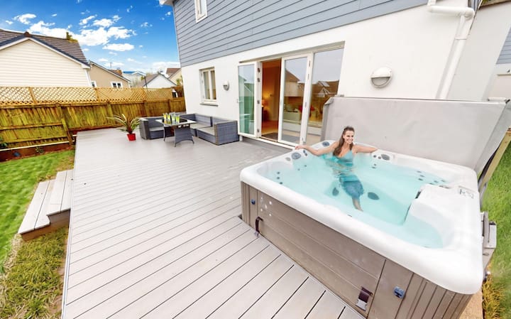 Croyde Ocean Breeze With Hot Tub (Charges Apply) - North Devon District