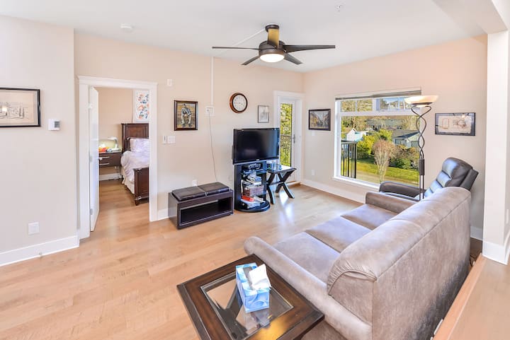 6 Best Airbnb Vacation Rentals In Nanoose Bay, Canada - Updated 2024 ...