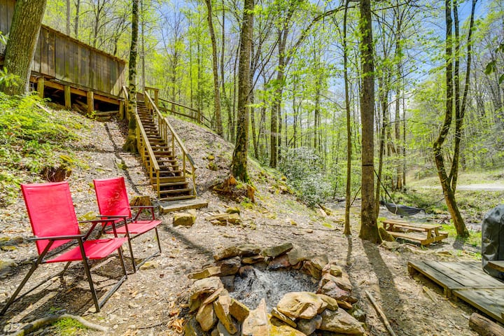Creekside Cabin W/ Deck & Grill In Whittier! - Cherokee, NC