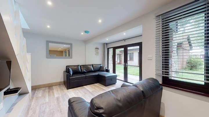 No.48 Trevithick Court, Tolroy Manor - Camborne