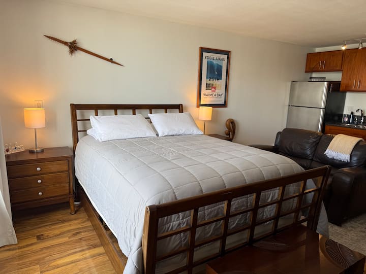 Waikiki Surfer's Paradise! Classy Studio W/parking - Honolulu