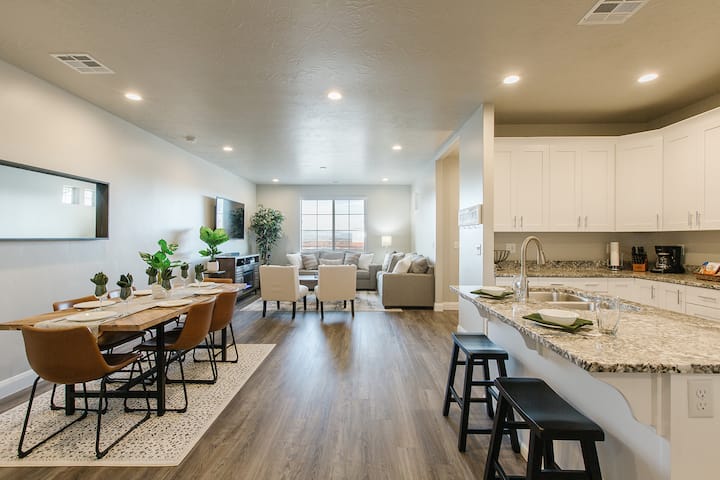 150 M² Huis ∙ 3 Slaapkamers ∙ 10 Gasten - Utah