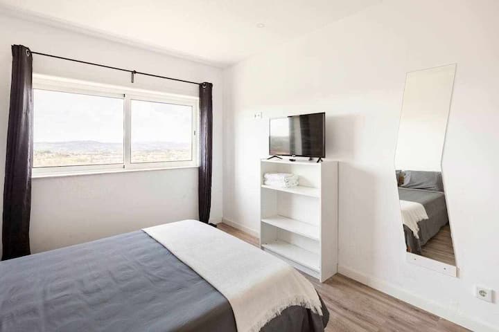 Chambre 01 Avec Salle De Bain Partagée - Braga