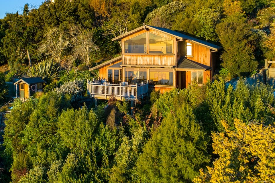 Nelson, New Zealand Vacation Rentals (5 out of 5) - Airbnb