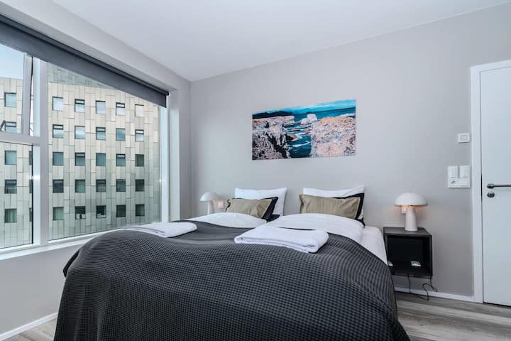 Sif Apartments - 2 Bedrooms With 2 Bathrooms - Reikiavik