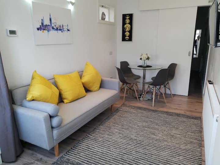 Star London Brent Street Cosy 1-bed Hideaway - Edgware