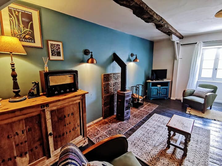 Maison Rocher, Self-catering Accommodation In Segu - Saint-Yrieix-la-Perche