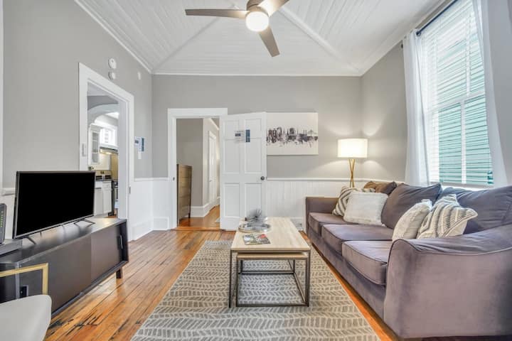 1905 Victorian Historic Home Just 2 Blocks To King - Charleston, SC