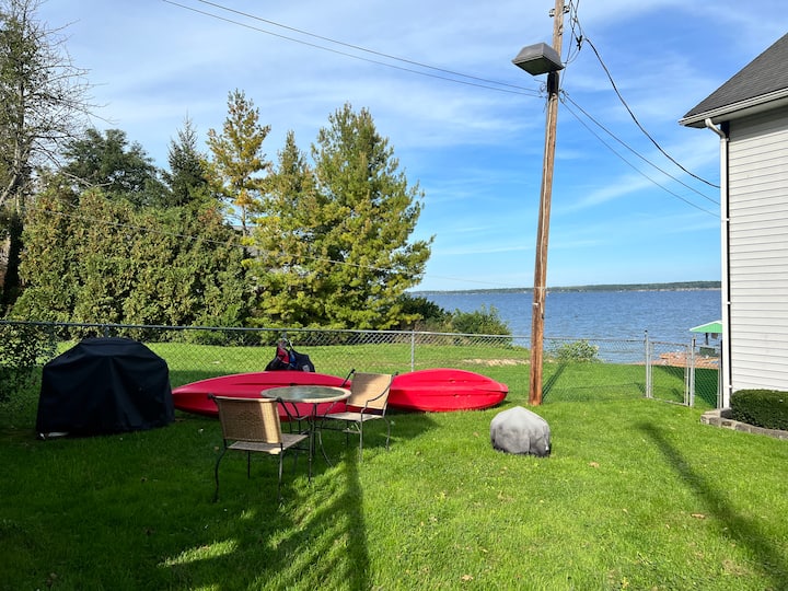 Lakeside Cottage W/ Fire Pit & Kayaks - State of New York