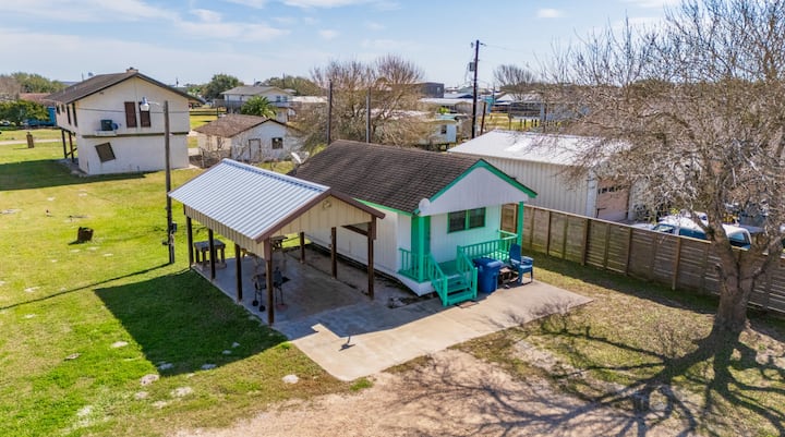 The Cottage Is In Poc - Port O'Connor, TX