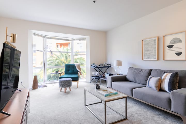 Blueground | S. Beach, Pool, Spa, Nr Sport - Usa