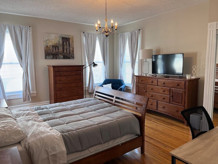 Relaxing Private Room Minutes From Umass, Mcphs - Worcester, MA