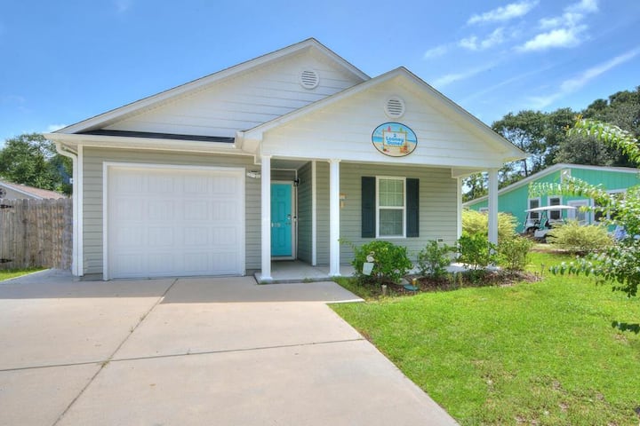 2 Looney Dunes, Pet-friendly! - Oak Island, NC